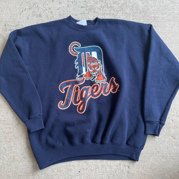 Lee | Tops | Vintage Detroit Tigers 9s Sports Baseball Crewneck | Poshmark